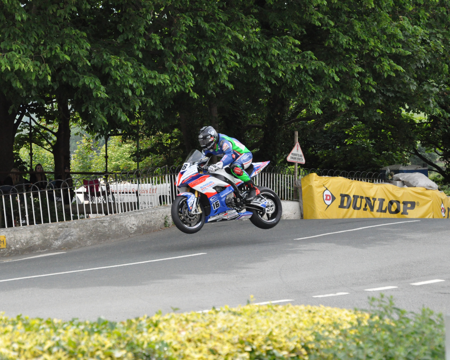 Voyage moto île de Man : tout savoir sur la course mythique du TT