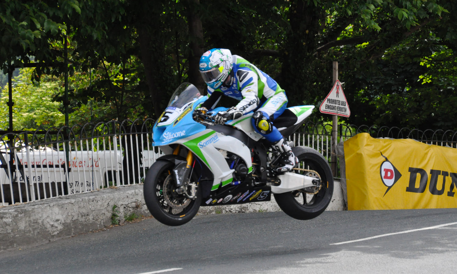 Regarder le Tourist Trophy de l'île de Man